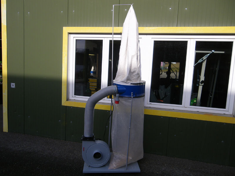 Gebrauchte – Absaugung Holzspäne, Absauggerät - gebrauchte Maschinen